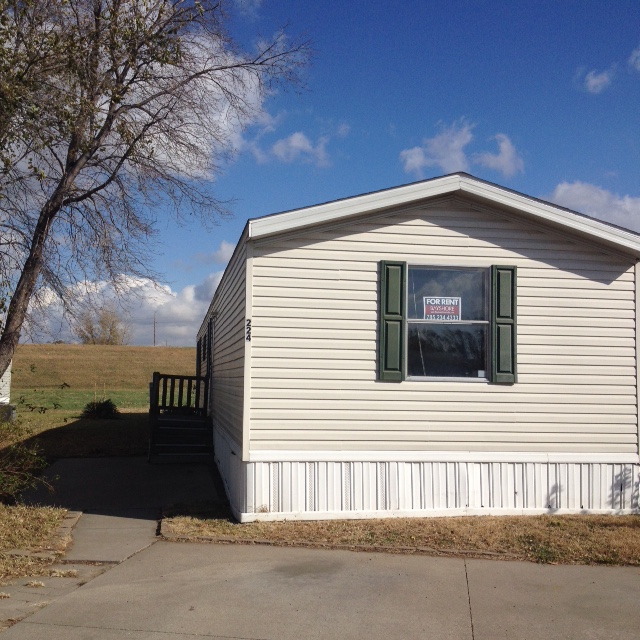 Mobile Home Park in Topeka, KS | Meadowood