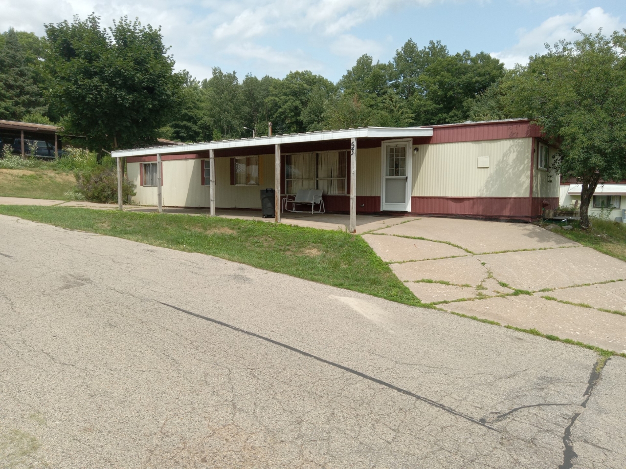 Manufactured & Mobile Home Park in Iron Mountain MI | Park Ridge